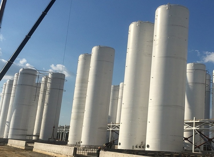 LNG Storage Tanks