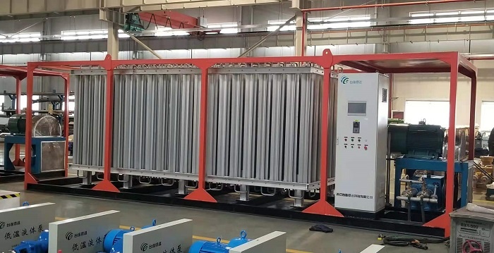 Pump skid with vaporizer