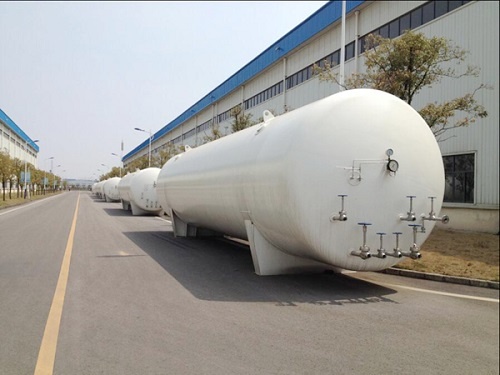 LNG Storage Tanks