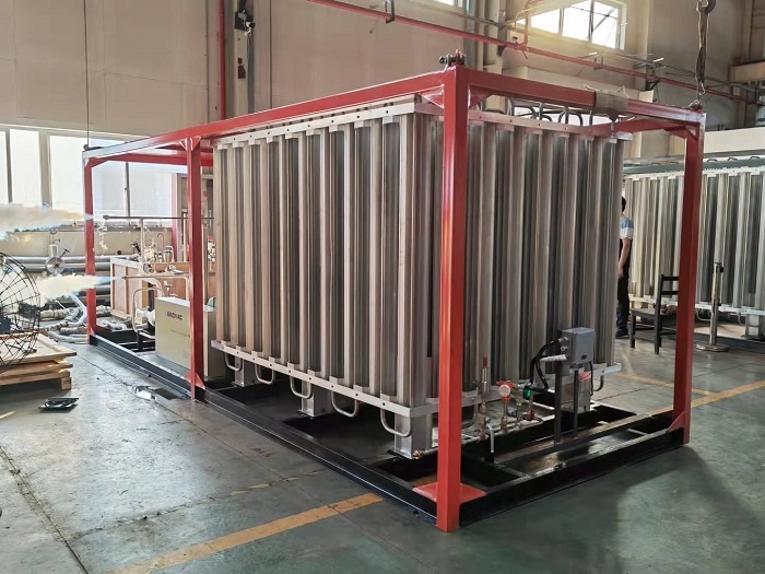 Pump skid with vaporizer